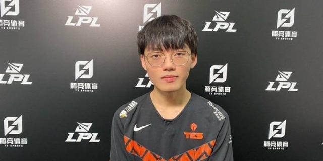 豆瓣虎撲熱議baby66成TES YYJ 女友? | 八卦新聞