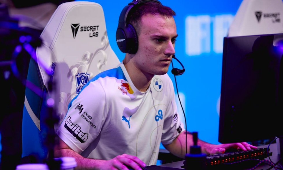 Perkz 推特：FPX 根本在送，但我太爛C不動 | 英雄聯盟