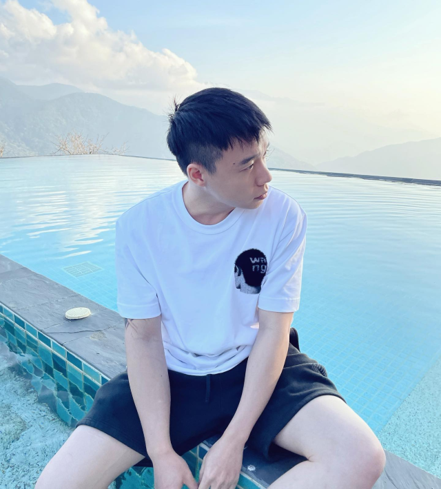 小劉Toyz FB : 活著好累