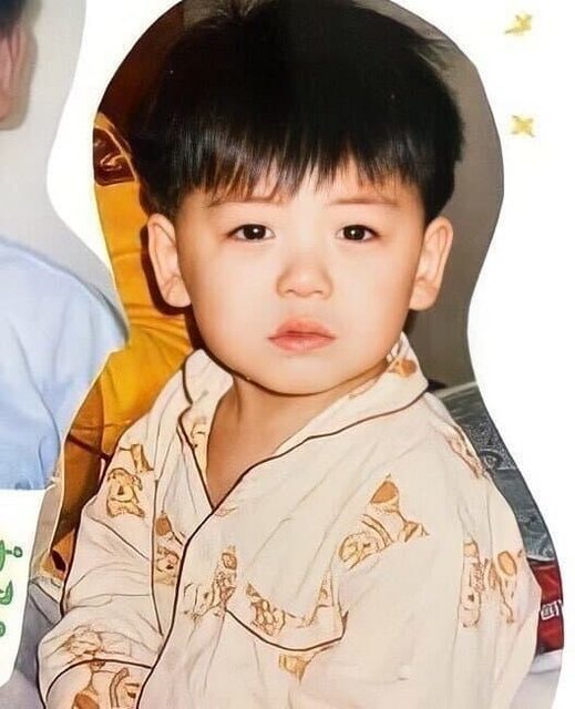 韓網熱議：T1/DK/KT/GenG選手 年幼照片