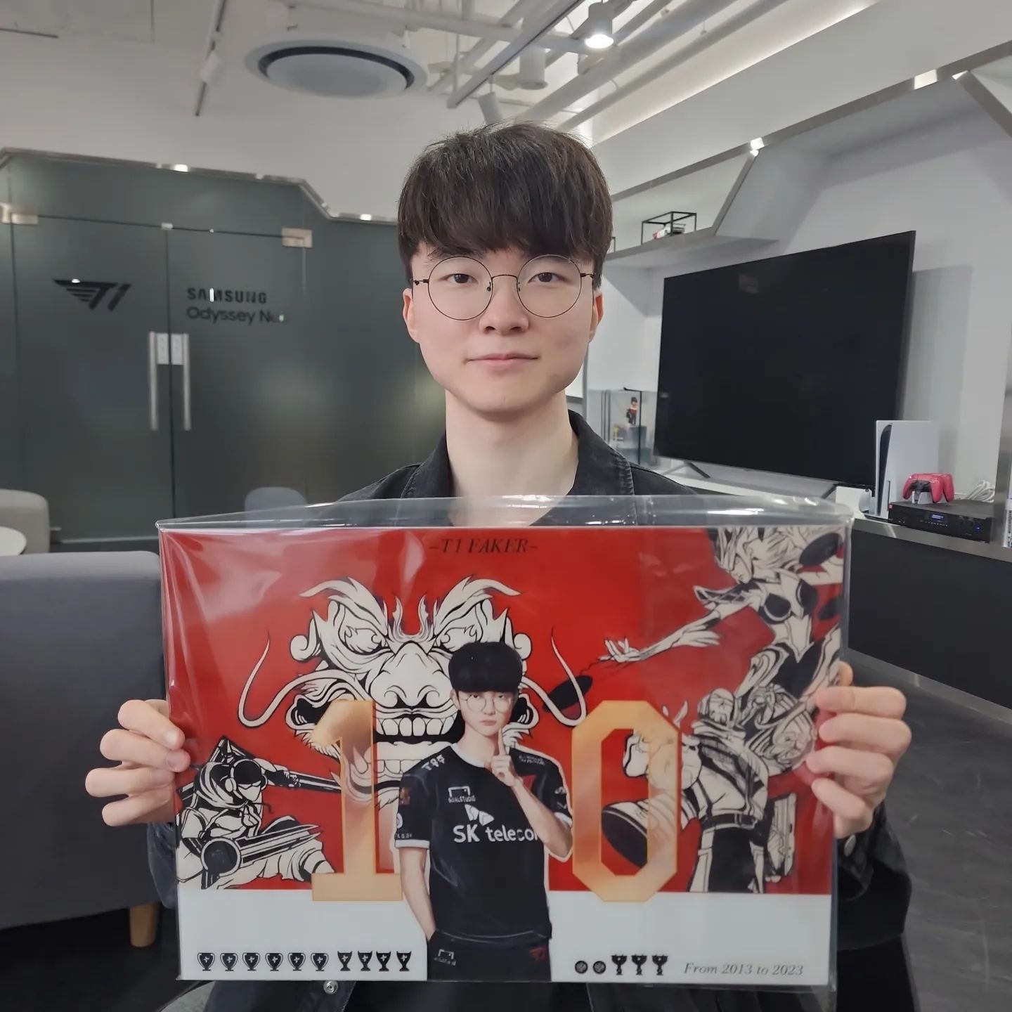 Faker IG 10週年收到的禮物 | 英雄聯盟