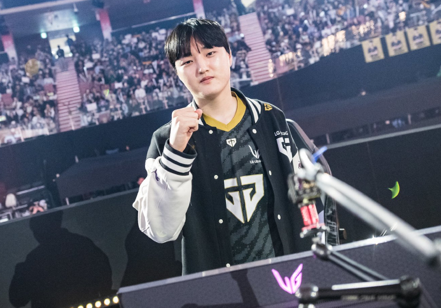 GEN新秀AD Peyz：進職業前，爸媽找了前選手當專屬家教 | 英雄聯盟