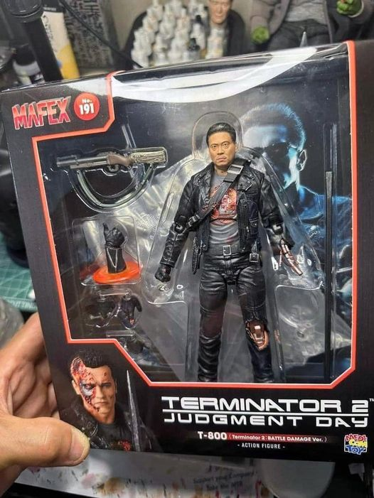 這隻T800怎麼感覺怪怪的??