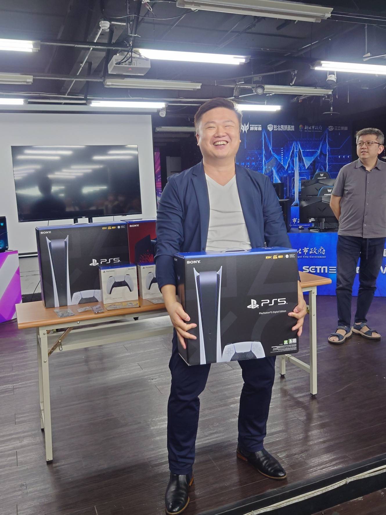 獎品一堆PS5還能抽!? 聖騎士之戰台灣社群活動分享 這是辦尾牙吧 | 綜合遊戲討論