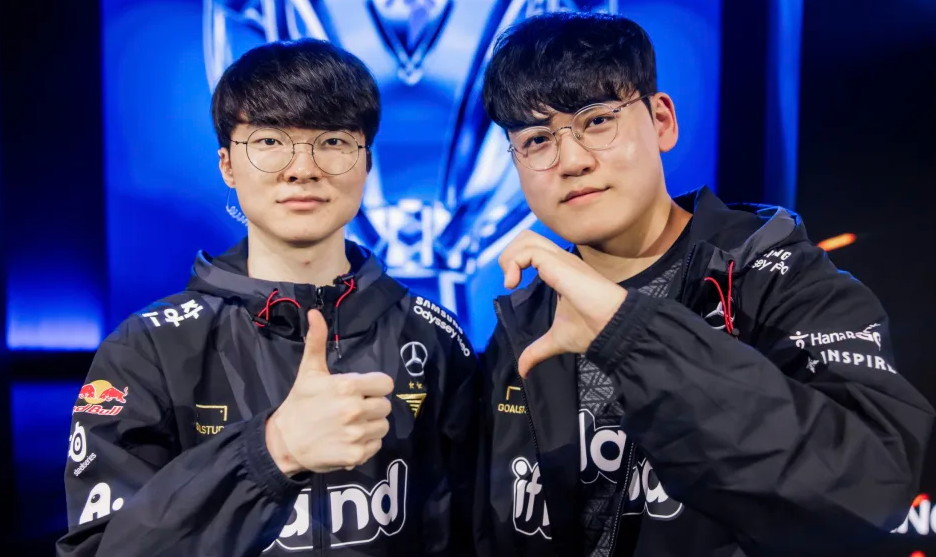T1 Faker＆Gumayusi 回應在世界賽上Bo5從未輸給LPL的記錄 | 英雄聯盟