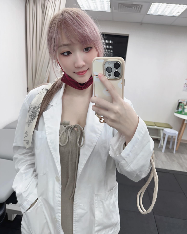 正妹藥劑師頂低溫火辣外拍 私下辣照網一看：這身材我需要降血壓藥