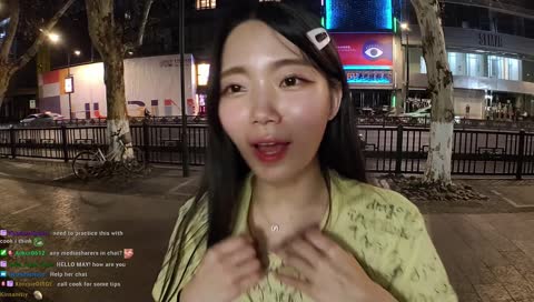 may5w 當街撕開衣服熱舞