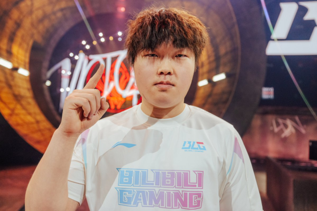 BLG成功打敗T1捍衛主場! Bin哥出手卡蜜兒踹翻全場