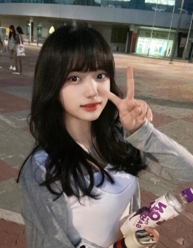 舊愛最美 ? 粉絲發現 Gumayusi 重新追蹤前女友