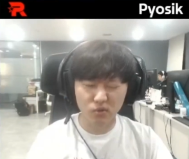 Pyosik：今天眼睛有點奇怪