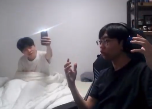 Doran 教Deft怎麼打光才不會讓自己的臉是黑的