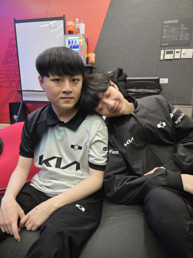 Lucid 對ShowMaker狂拍猛拍